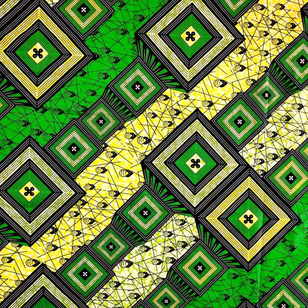 明るくすっきりしたグリーンのアフリカンプリントです小物にも服にも合う使いやすいデザインですモチーフのサイズは写真をご参照ください【サイズ】幅：約116cm長さ：50cm〜、50cm単位※2個で連続１m、3個で連続1.5mにカットします。【素...