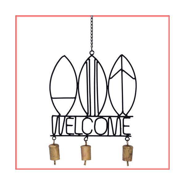 素朴なベルの音色が心地良いアイアンベルです。玄関やお部屋にお客さんを楽しく招きいれてくれます。サイズ：サーフ：約24.5×TH50cm　宅急便発送商品