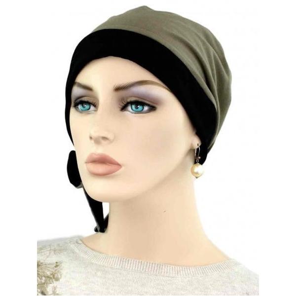 こちらは、病院での検査や日中の外出やスポーツなどアクティブな時に最適なリボン付きのキャップです。脱毛した後ろ姿も短めのリボンでカバーし、女性らしい清々しいスタイルに変身。リバーシブルな生地なので、裏と表の違うデザイン、カラーを楽しめます。頭...