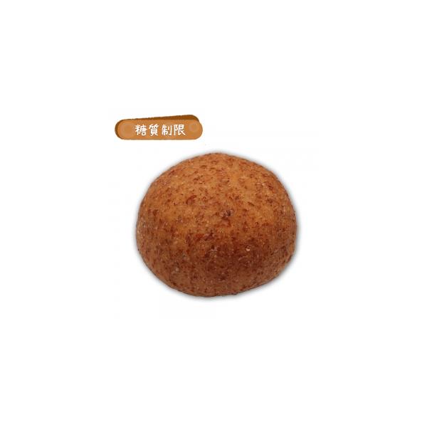 従来のふすまロール(ソフト)が美味しくなってリニューアル。健康に気を遣われている方や女性にはとっても嬉しい、タンパク質・食物繊維も豊富に含まれております。1個あたりの糖質は2g、食物繊維は10.3g。生地はしっとり柔らかく、噛めば噛むほど小...