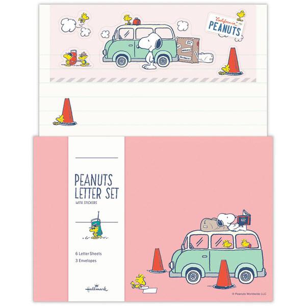 人気スヌーピー「Let's have a Happy Journey (ハッピーな旅にしよう)」シリーズ♪「Peanuts」の作者チャールズ M.シュルツゆかりの地、カリフォルニア州・サンタローザをイメージ!ホームタウンを楽しむスヌーピーの...