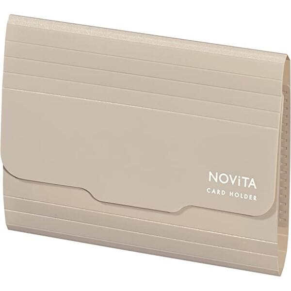 開きたいポケットのみを大きく開くことができるので、収容したカードが出し入れしやすく探しやすい!カードの量に合わせて厚さが変わるノビータ機能!【サイズ】カードサイズ 90×117×10〜30mm【収容枚数】 30枚【カラー】 サンドベージュ【...