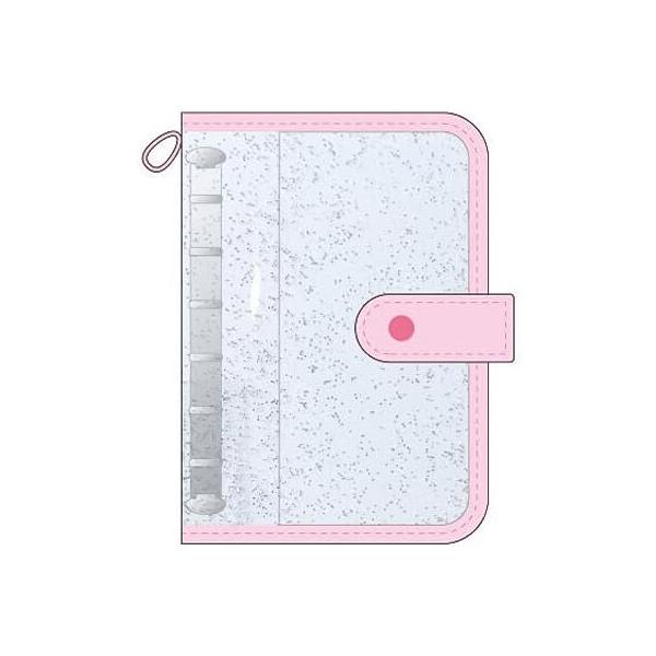 クリア生地×きらきらラメがかわいい♪コンパクトなミニ6サイズ「シールバインダー」です。ひかえめカラーのパイピングとベルトが上品な雰囲気。本体は、スナップボタンで留められます。表紙と裏表紙に、好きなカードや写真を入れて楽しめるポケット付。シー...