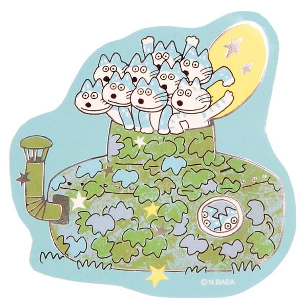 人気絵本「11ぴきのねこ」デザイン♪ニャゴニャゴとにぎやかな猫たちの、かわいらしい表情がいっぱい!銀箔押しをアクセントに、心ほぐれるデザインを採用した文具シリーズです。銀箔押しがポイントの「ステッカー」です。スマホやパソコン、スーツケースな...