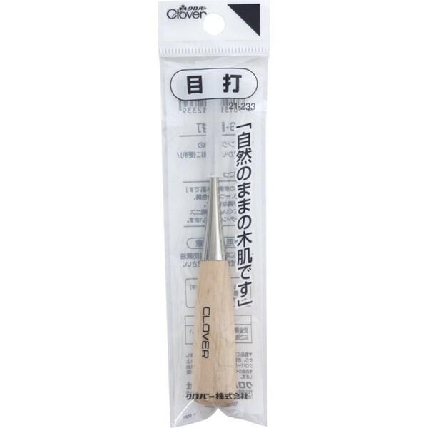 カドを整える、ミシンがけの時に布を整える、糸をほどくなど…ソーイング時の細かい作業に使用します。自然のままの木肌なので、一つ一つ色調、木目が異なります。汚れにくいよう透明ニスでコーティングしています。ナチュラルで木の温もりを感じる商品です。...