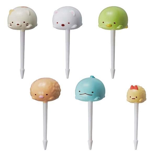 「すみっコぐらし」とかわいくランチ♪お弁当やパーティの彩りに活躍する「ピック」です。すみっコたち6キャラ集合!キャラ弁が苦手…時間がない…そんな方も、ピックを刺すだけなので、簡単です。【サイズ】・ねこ=約39.5×15.6×19.8mm・し...