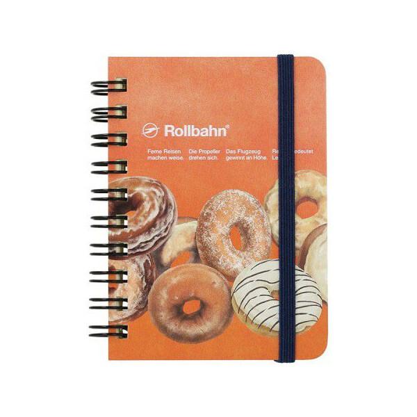 「シンプルで飽きのこないデザイン」と「使いやすさ」で人気の「ロルバーン」。書きやすく、にじまないリング式ノート「ポケット付メモ」です。手のひらに乗る程度の大きさの「ミニ」サイズ。甘い香りがただよってきそうな「アメリカンスイーツ」デザインです...