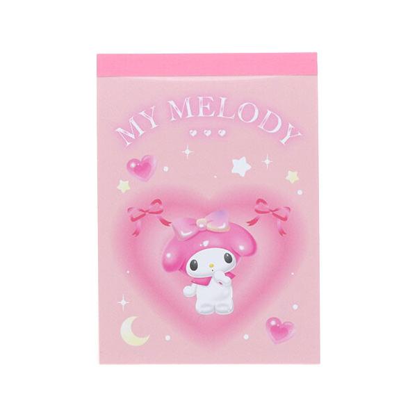 デビュー50周年の「マイメロディ」、20周年の「クロミ」♪特別な周年イヤーと記念した、とびきりキュートなステーショナリーシリーズ。ぷっくりかわいい「ドリーム」柄です。ちょっとした伝言やメッセージに便利な「メモミニ」です。タテ・ヨコ2柄、たっ...