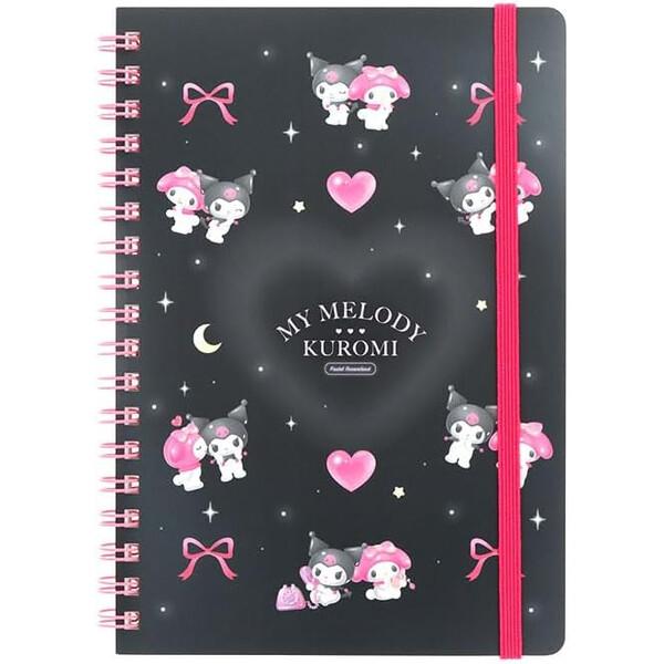 デビュー50周年の「マイメロディ」、20周年の「クロミ」♪特別な周年イヤーと記念した、とびきりキュートなステーショナリーシリーズ。ぷっくりかわいい「ドリーム」柄です。コンパクトなB6サイズ「Wリングノート」です。持ち運びに便利なゴムバンド付...