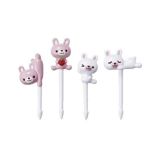 食事がもっと楽しくなる♪お弁当やパーティの彩りに活躍する「ピック」です。いろんなポーズのウサギがかわいい!ピックは長・短2種類。長いピックは、ピック部分が約3cm、短いピックは約2cmです。【サイズ】・さかだちうさぎ=約40×15×11mm...