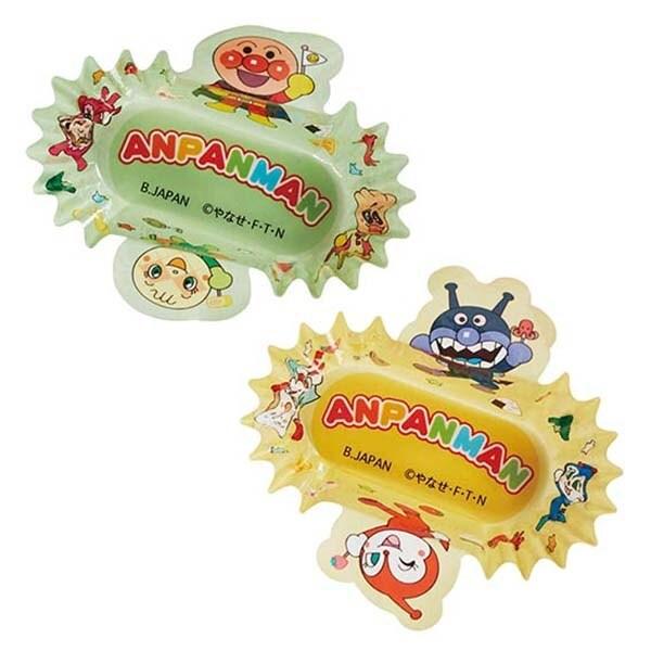 みんなだいすき「アンパンマン」♪お弁当に大活躍する「おべんとうカップ」です。おかずを盛り付けるだけで簡単にキャラ弁が完成!キャラクターが飛び出た「抱きつき」タイプ。使いやすい小判型、たっぷり14枚入。電子レンジでもお使いいただけます。【サイ...