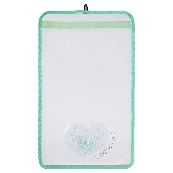 お子さま&amp;ランドセルを守る「まもるちゃん」シリーズ。おしゃれに敏感な女の子向けブランド「LANCOUTURE(ランクチュール)」の「ランドセルカバー」です。通学が楽しくなるような、おしゃれでちょっぴり大人っぽいデザイン。ラメ入りキラ...