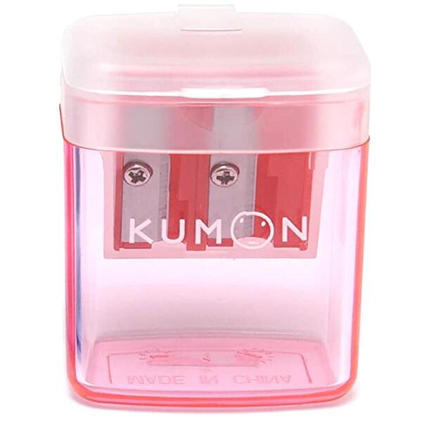 「くもんのこどもえんぴつ」シリーズ専用の「えんぴつけずり」です。削りの穴は「くもんのこどもえんぴつ」シリーズ専用の太い穴と、一般的な鉛筆が削れる細い穴の二つがついています。けずりカスが見える透明のボディと、かんたんに開け閉めできるフタがつい...