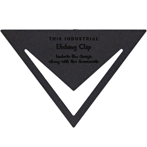無骨で洗練されたデザインが魅力の「THIS INDUSTRIAL (ザ・インダストリアル)」シリーズ。ブックマークとしても使える、エッチング加工のステンレス製「クリップ」です。おしゃれなデザインが、本や手帳をスタイリッシュに彩ります。繊細な...