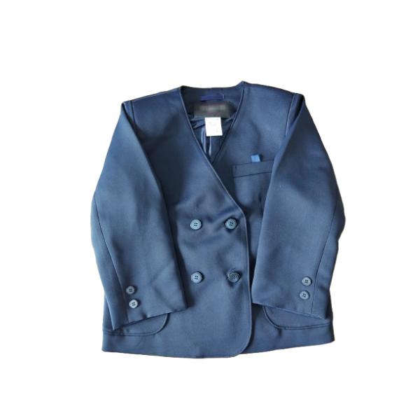 ふくよかな体型の方向けのB体の上着です肌にやさしいソフトカシドス使用耐久性抜群で安心♪袖伸ばし可能（2cm）簡単に伸ばせれる仕様です名札テープ付総裏地で高級感有りセンターベント（後ろ）で動きやすい上着の作りになっていますバックスタイルがスッ...