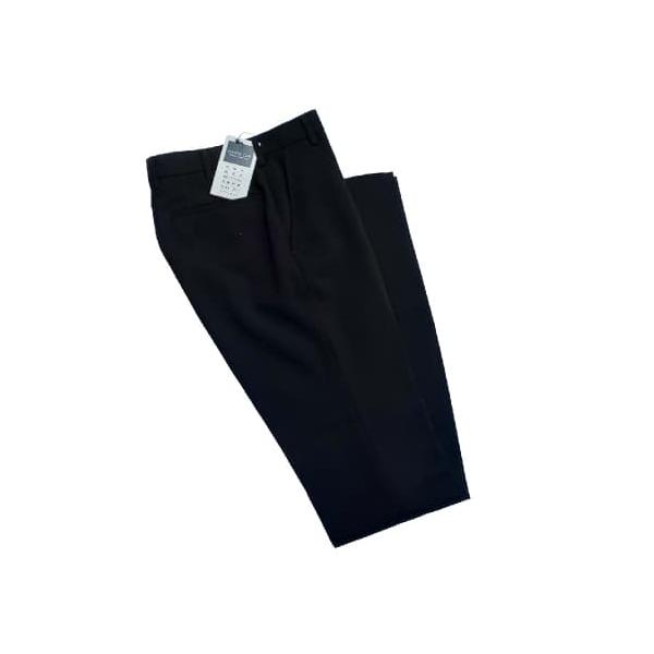 素材：トロマット　ポリエステル100％　黒色■ループ（ベルト通し）８本（最後部２本並び）■左右脇斜めポケット、左右後スルーポケット（左後はボタン付き）■腰裏付き■前あわせ部分持ち出し付き（ボタン止め）表は耐久性に優れ深い色合い、裏は吸汗性や...