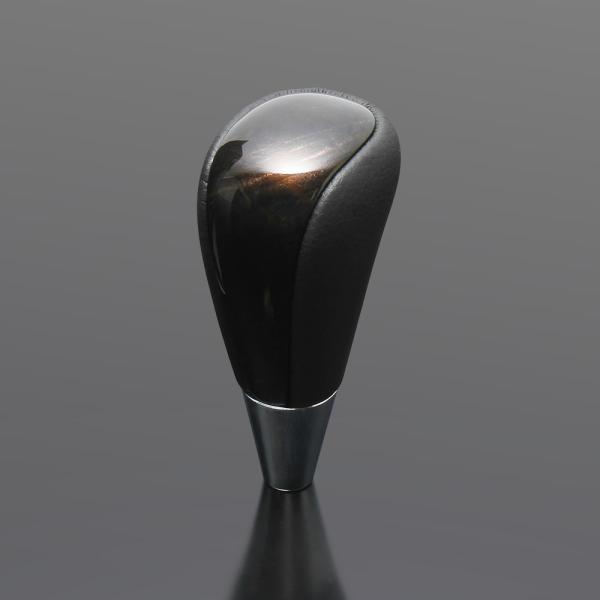 メーカー：ルナインターナショナル株式会社ブランド：FEGGARI / フェガーリ本体サイズ：H101 x W41 x D52(mm)メーカー型番：SLT268Cタイプ：Cタイプ ロングカラー：マホガニー黒木目 x ダークグレーレザー適合車種...