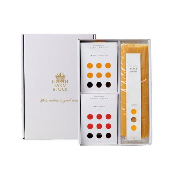 贈り物としてぴったりなNorh Farm Stockのギフトセット。専用の包装、手提げ袋をご希望の方は商品ページ内の【オプション】からお選びください。■セット内容■北海道のパスタ（スパゲッティ）：北海道産小麦使用スパゲッティ。厳選された「北...