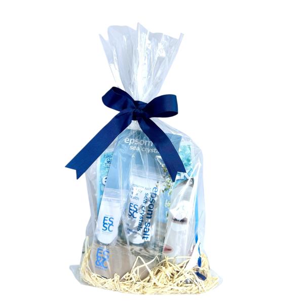 入浴剤 エプソムソルト900g・エプソムパック10枚入 2点セット初めて使う方へのプレゼント・ちょっとした気持ちのギフトいかがですか？【入浴剤エプソムソルト】エプソムソルト入浴時、お肌を整え、肌荒れや乾燥を避け、肌にハリを与えます。 原料は...