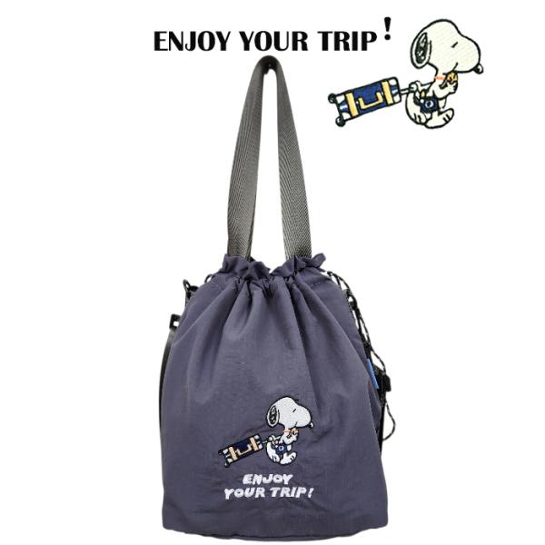 商品種別および型番スヌーピー ピーナッツ 巾着ショルダーSNOOPY PEANUTS enjoy your tripSPMS-172素材NYLON/ナイロンサイズ高さ (約)28cm　ヨコ (約)18cm　マチ (約)14cm※ヨコとマチは...