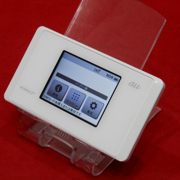 　AUのモバイルWi-Fiルーターです。  液晶ディスプレイに微かな傷がいくつかあります。  裏面に薄い傷がいくつかあります。  動作に異常はありません。  中古品ですメーカー保証はありません。添付品：なし欠　品：純箱、つなぎかたガイド、ご...