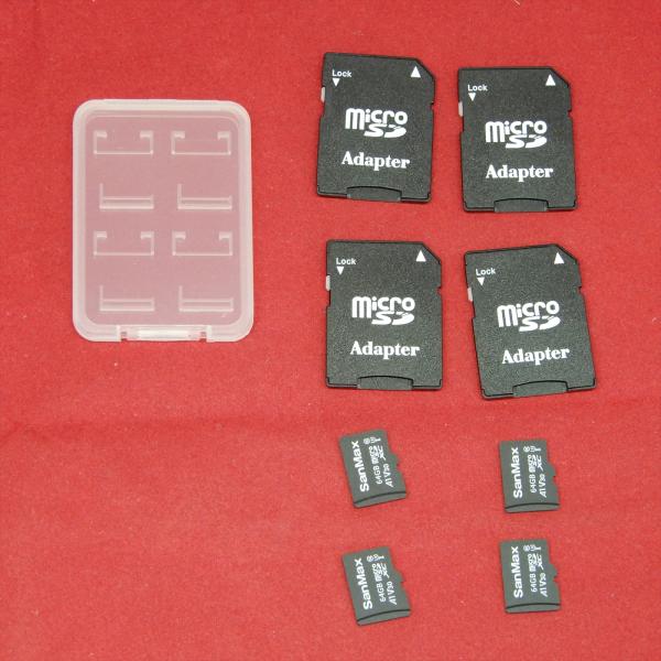 　サンマックス microSDXC 64GBの４枚セットです。　動作に異常はありません。　外観はカスレはありますが目立った傷はありません。添付品：アダプタ×４、メモリーケース欠品：純正箱　中古品ですメーカー保証はありません。メーカー：San...
