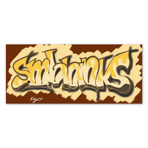 SMB ロゴ グラフティ調 黄茶です。サイズ 縦6.8m × 横15.8cm です。強粘着で湿気に強いです。