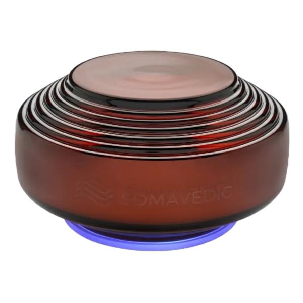 重さ：約820g寸法：直径14.5cm×高さ8cm素材：シルバーメッキ、クリスタルアンバーガラスメーカー：AxisMundi株式会社※アンバーの底面には、60℃の温度に達する3つのUV LEDダイオードがあります。そのために熱くなる可能性が...