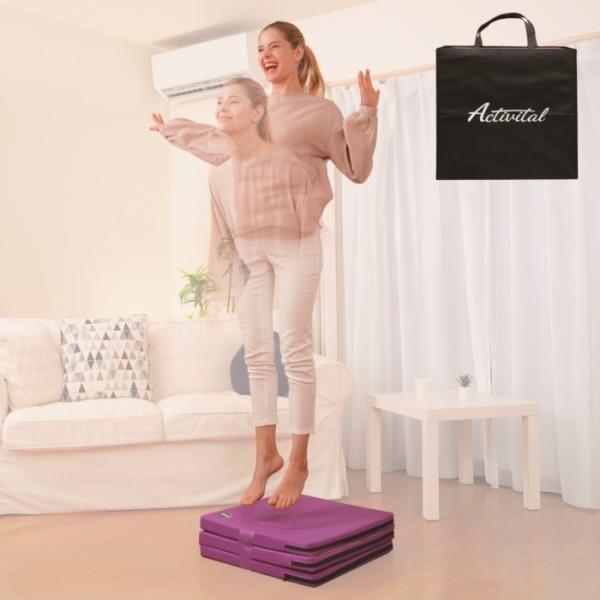 カラー：パープルのみサイズ：畳んだ状態 / 約W50×H13.5×D50cm開いた状態 / 約W150×H4.5×D50cm重量：約1.3kg素材：カバー / PU（合成皮革）、中材 / 発砲ポリエチレン生産国：中国※「代金引換払い」はご利...