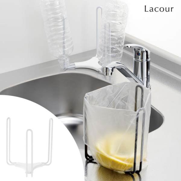 商品説明商品詳細 シンク内やシンク上で使用できるキッチンマルチポリ袋スタンドです。ポリ袋をかけて使うと簡易ゴミ入れになります。 ペットボトルの水切りなどにもマルチに活躍する便利グッズです。三角形状なのでシンク上のコーナーにもぴったり収まりま...
