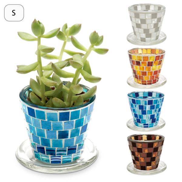サイズ:約 高さ8（cm）直径：約 9（cm）ガラス受け皿直径：約10.5(cm)高さ：約1(cm)内容量:1個ガラス受け皿1枚材質:ガラス、石膏色とりどりのモザイクガラス太陽の光を受けてキラキラと輝くモザイクガラスがキレイなプラントポット...