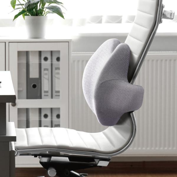 サイズ:約 幅46×奥行14×高さ29（cm）取り付け可能な背もたれの外周：最大115cm材質:主要材質：ウレタンフォーム備考:※カバーのみ手洗いによる洗濯可能（クッション材は洗濯不可）●様々な姿勢をフォローして、デスクワークを快適にするフ...