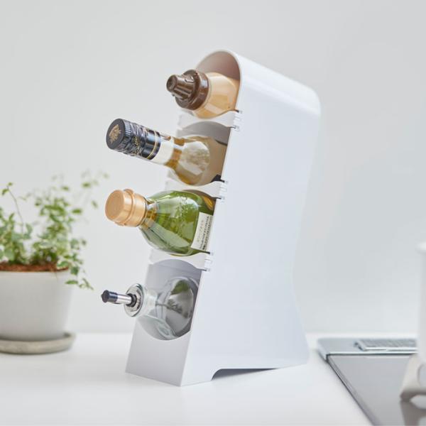 サイズ 約 幅9.1×奥行18×高さ33（cm）内容量 1個材質 本体・可動式仕切り板：AS樹脂生産国 日本製耐熱温度 100度耐冷温度 -20度注意事項 ※変色や変形の原因となりますので、火のそばに置かないで下さい。※たわしやみがき粉でみ...