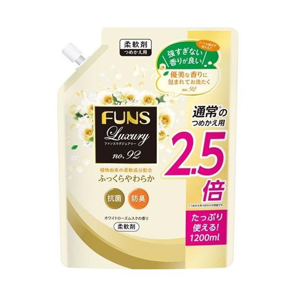 【商品説明】　お得な特大サイズ。植物由来の柔軟成分配合でふっくらやわらか仕上げ。　香りが繊維1本1本まで行き届き、着ている時もほのかに香る。　抗菌・防臭効果でお部屋に干しても生乾きの嫌なにおいがしない。　やわらかなホワイトローズムスクの香り。