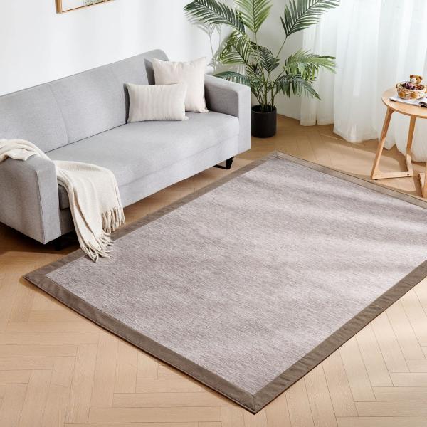 サイズ:約185X240CM（3畳）材質:冷感繊維織りタイプ:ニット商品の重量:1.9 キログラム適度な冷感レベルこの夏用ラグマットは冷却値が0.36、肌に触れるとひんやり、優れた放熱性で、夏場にかかってしまい過ぎるクーラーなどの電気代を抑...