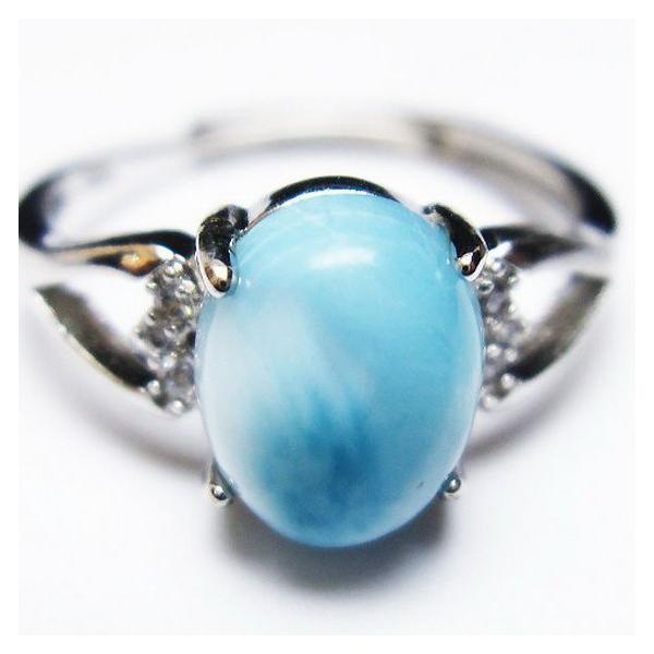 【ラリマー（ブルーペクトライト）】ラリマーはカリブ海の空と雲のような綺麗な空色の「愛と平和」の石です。その穏やかな波のような模様や色合いで、最近では有名人も愛用するくらいの人気を博しています。唯一ドミニカ共和国のみで産出される世界三大ヒーリ...