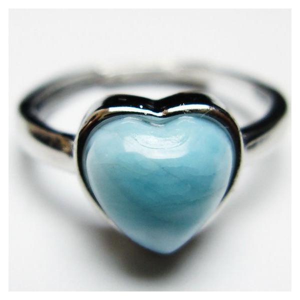 【ラリマー（ブルーペクトライト）】ラリマーはカリブ海の空と雲のような綺麗な空色の「愛と平和」の石です。その穏やかな波のような模様や色合いで、最近では有名人も愛用するくらいの人気を博しています。唯一ドミニカ共和国のみで産出される世界三大ヒーリ...