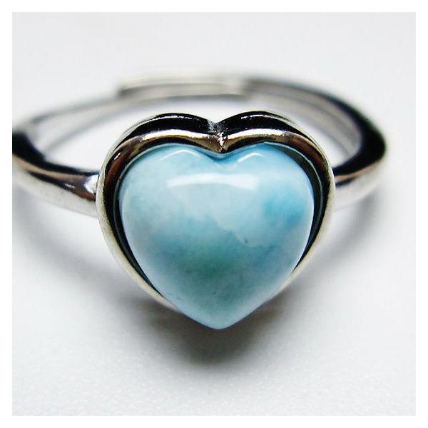 【ラリマー（ブルーペクトライト）】ラリマーはカリブ海の空と雲のような綺麗な空色の「愛と平和」の石です。その穏やかな波のような模様や色合いで、最近では有名人も愛用するくらいの人気を博しています。唯一ドミニカ共和国のみで産出される世界三大ヒーリ...