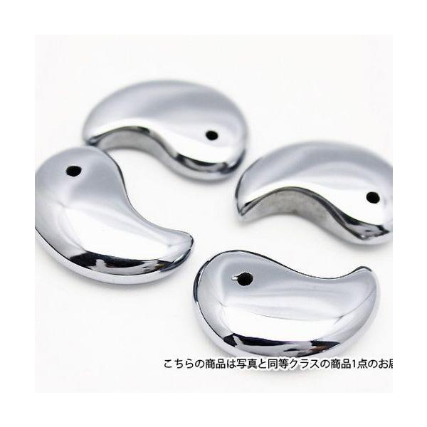 【テラヘルツ鉱石】珪素・チタン・ヘマタイト・アルミナ他等を含む人口鉱石です。１秒間に約１兆回振動するテラヘルツ波は、電波と光の中間的な特性があります。テラヘルツ波分子の運動に影響をもたらしやすい波長であり、人体や植物、物質まで不思議な体験や...