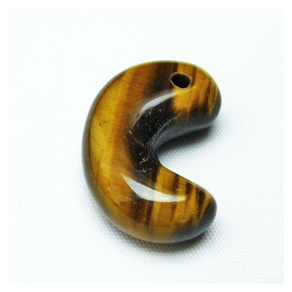 【タイガーアイ（虎目石）】タイガーアイは角閃石の一種のクロシドライト（青石綿）に石英が染み込んで酸化し、茶色や黄金色になったものです。研磨すると光の当たり具合によってシャトヤンシー効果（キャッツアイ効果）が見られますが、その様子が虎の眼に見...