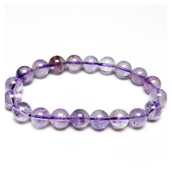 【アメジストクォーツ（紫水晶）】アメジストは透き通った美しい紫の色をした水晶です。はるか昔より紫は高貴な色とされ、様々な宗教儀式に用いられ、皇族にも愛用された水晶です。アメジストは非常に魔よけのパワーが強いといわれ、邪気を散らし、霊的なもの...