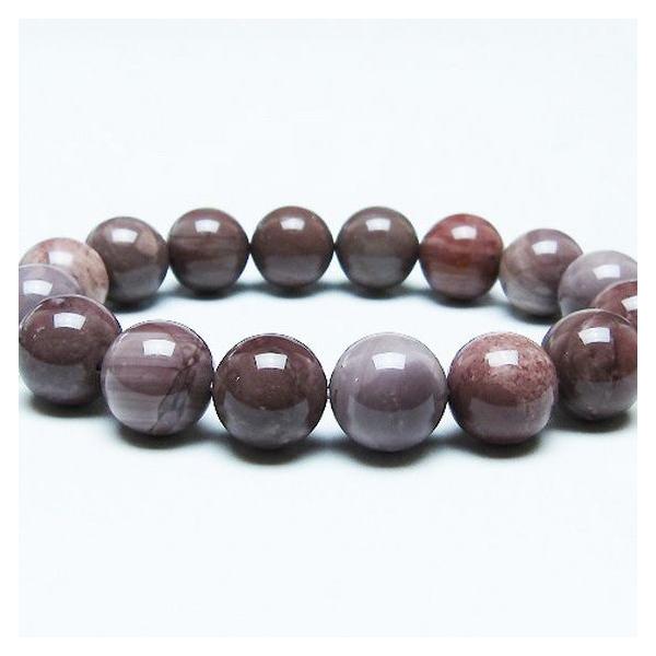 【アゲート（瑪瑙）】アゲートはカルセドニーの変種で、和名を瑪瑙というこの石は仏教に置いても珍重された、私たちにとって非常に馴染み深い石です。またペアアゲートは龍穴を生み出すとされ、風水的にも良いとされています。古来より日本は元よりインドやチ...