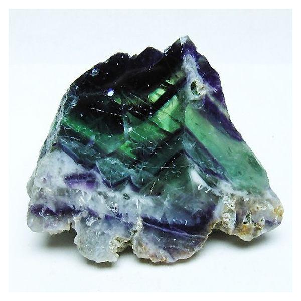 【フローライト（蛍石）】フローライトはハロゲン化鉱物の一種。紫外線や熱を加えると蛍光現象がみられることから、和名は蛍石といいます。様々な色が存在し、グリーン、パープル、ブルー等があり、ミックスカラーのものはレインボーフローライトと呼ばれます...