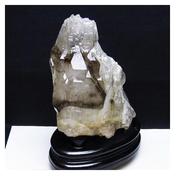 【スーパーセブン】スーパーセブンは、７種類の鉱物が一つの石に内包されているという特殊な石です。 種類は、水晶、アメジスト、カコクセナイト、レピドクロサイト、ゲーサイト、ルチルクォーツ、スモーキークォーツの七つ。スーパーセブンは内包される鉱物...