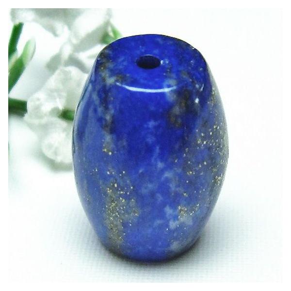 【ラピスラズリ（瑠璃）】ラピスラズリは太古の昔より聖石と崇められた歴史のある石です。夜空のような深い青に星のような金色が散りばめられ、まるで天空や宇宙を彷彿とさせます。古代エジプトや仏教においても珍重され、現在でも世界中で大切にされている最...
