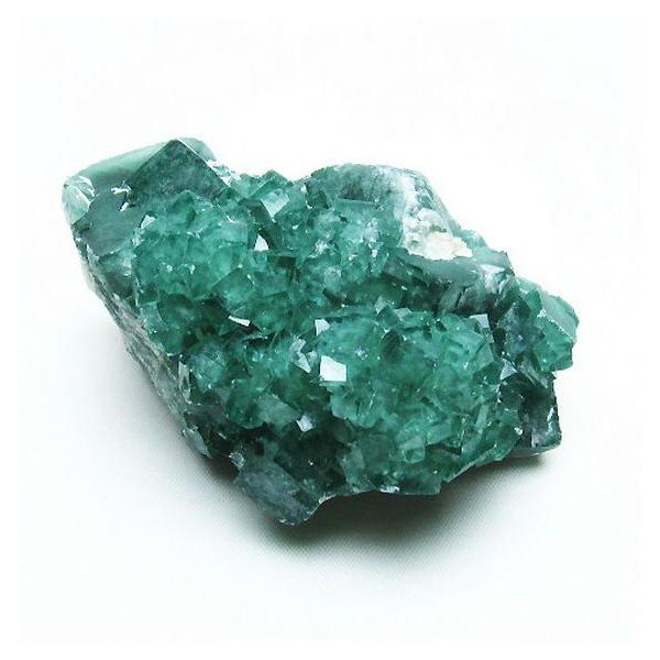 【フローライト（蛍石）】フローライトはハロゲン化鉱物の一種。紫外線や熱を加えると蛍光現象がみられることから、和名は蛍石といいます。様々な色が存在し、グリーン、パープル、ブルー等があり、ミックスカラーのものはレインボーフローライトと呼ばれます...