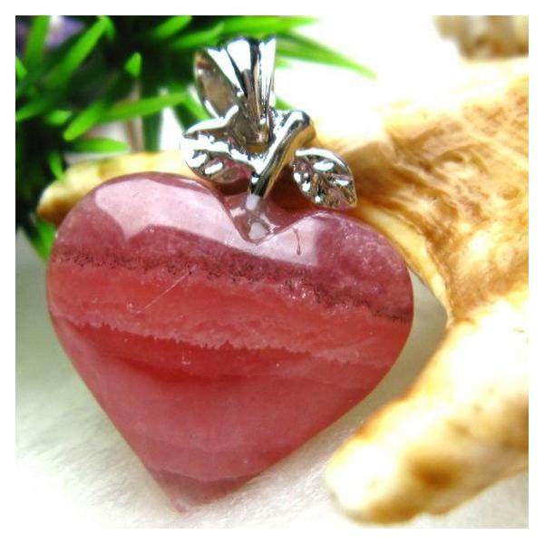 【インカローズ（ロードクロサイト）】インカローズはばら色の美しい模様を持った石です。様々な色合いのものがありますが、いずれも愛らしいピンクで女性にぴったりです。インカローズのテーマは、ずばり「愛」生命に対する慈愛から男女間の恋愛まで、その愛...