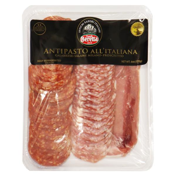 【発売日：2024年07月04日】プロシュートクルード、ミラノ風サラミ、カラブレーゼ風サラミの３種のアソートパック。お皿に盛り付ければおしゃれな前菜になります。サンドイッチにもおすすめです。