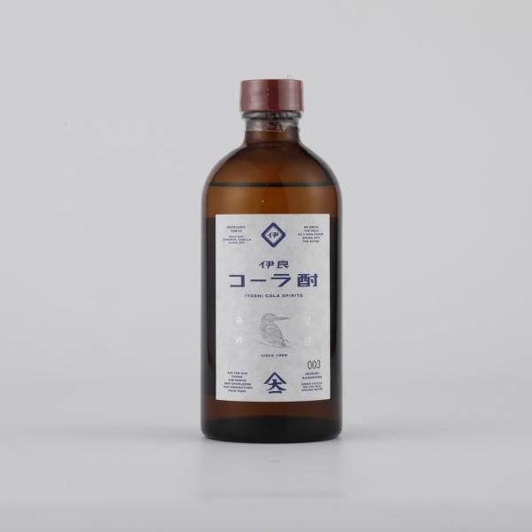 【発売日：2024年07月04日】老舗焼酎蔵「大山甚七商店」とクラフトコーラメーカー「伊良コーラ」のコラボ商品。秘伝調合のコーラスパイスが香るユニークなスピリッツ。