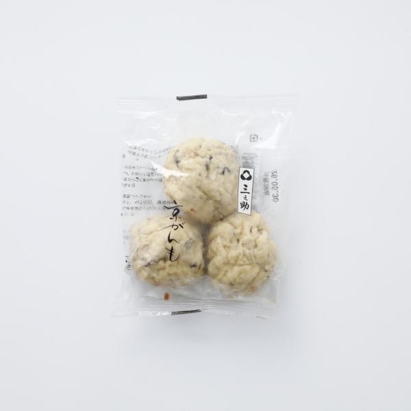 【発売日：2026年06月15日】三之助豆腐に人参、昆布、椎茸をたっぷり入れふっくら揚げました。鍋物や炊き合せ料理に最適。